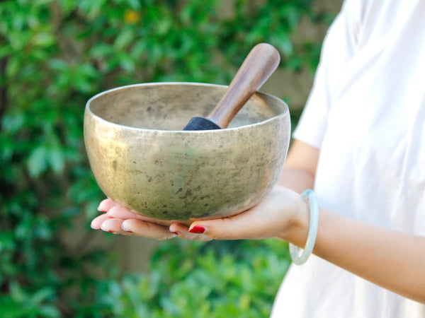 Old 'Tara' Singing Bowl - Base Note B3 (240 Hz) - Tibet Shop Sydney